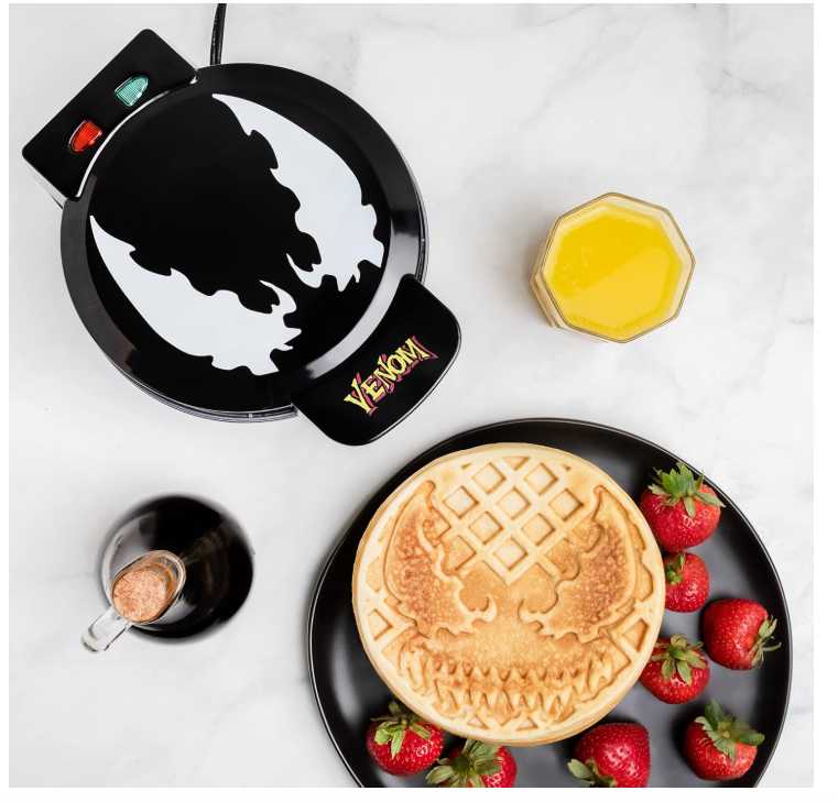 Uncanny Brands Marvel Venom Waffle Maker -Spidey's Mask on Your Waffles ...